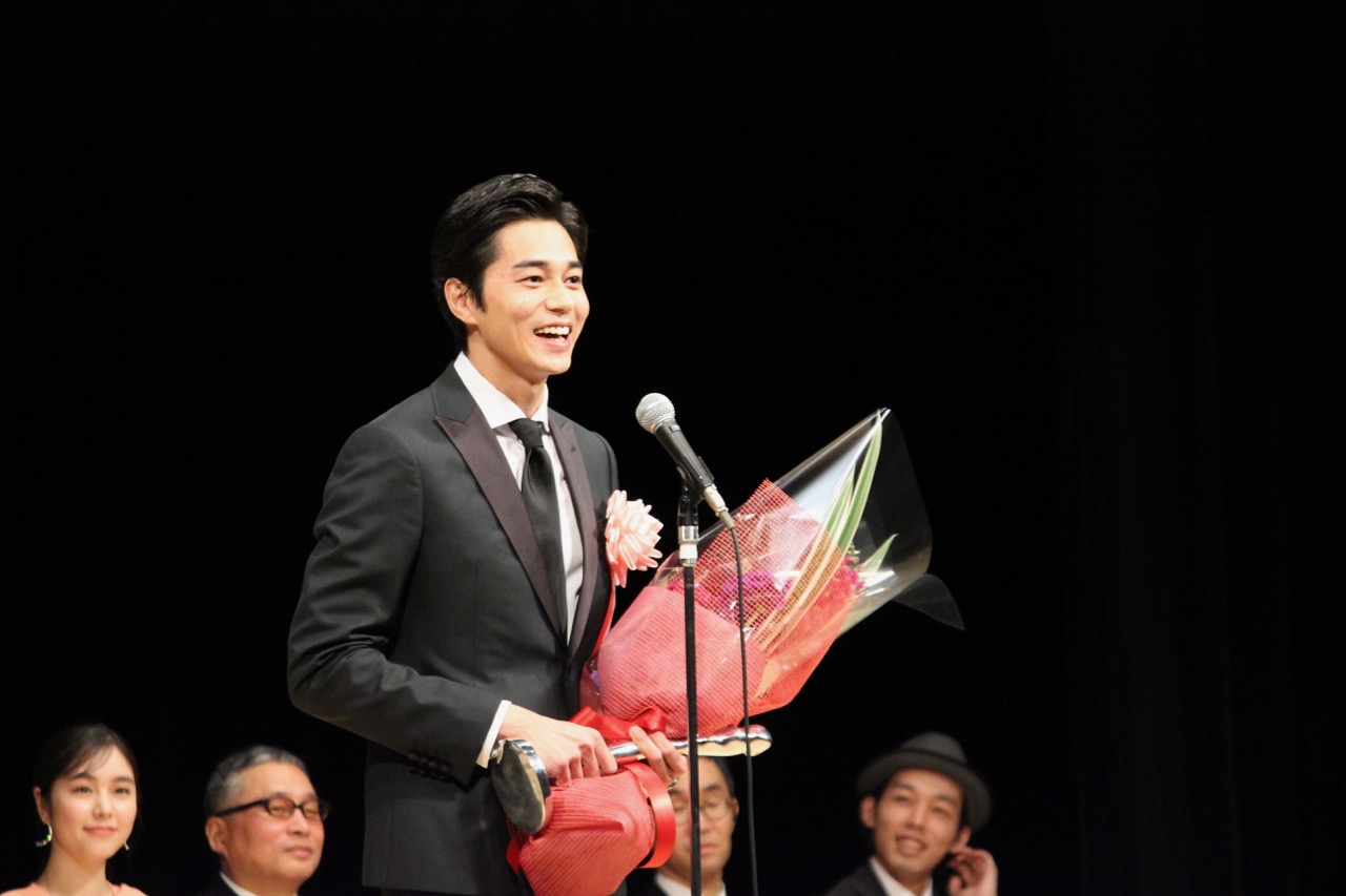 東出昌大、唐田えりか、濱口竜介監督が登場！『寝ても覚めても』第71回カンヌ国際映画祭レポート 映画がもっと面白くなる映画情報サイト「ムビッチ」 