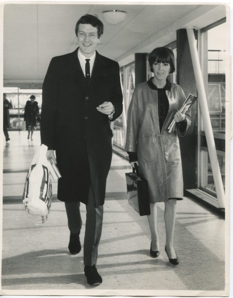 60年代のイギリスで革新的なミニスカートを提案『マリー・クワント スウィンギング・ロンドンの伝説』日本版予告編 – ムビッチ